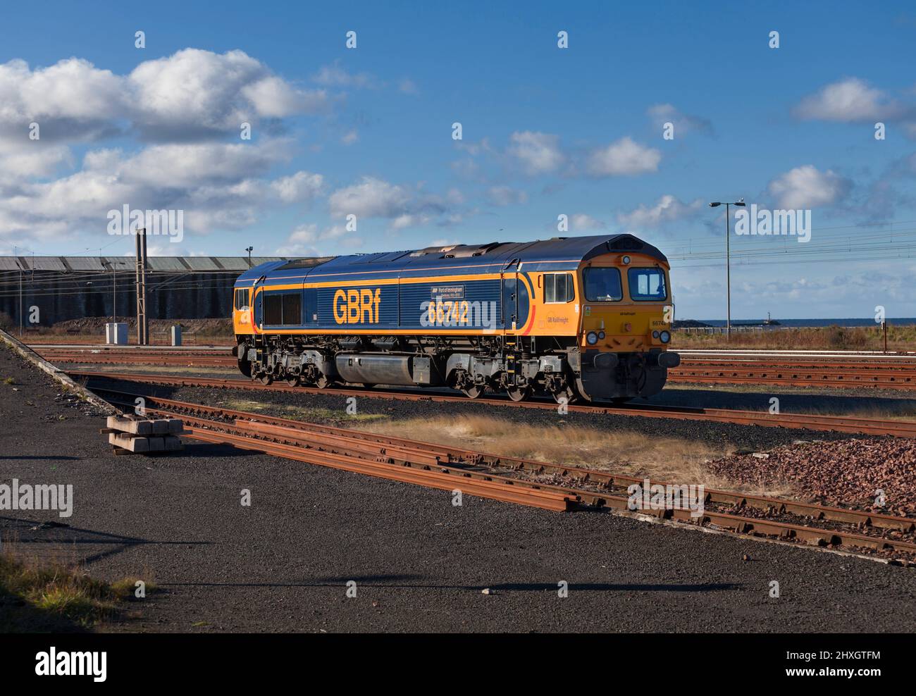 GB Railfreight class 66 diesel locomotive 66742 stabled in Falkland ...