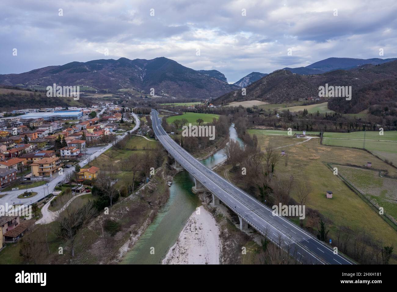 Marche italy roman bridge hi-res stock photography and images - Alamy