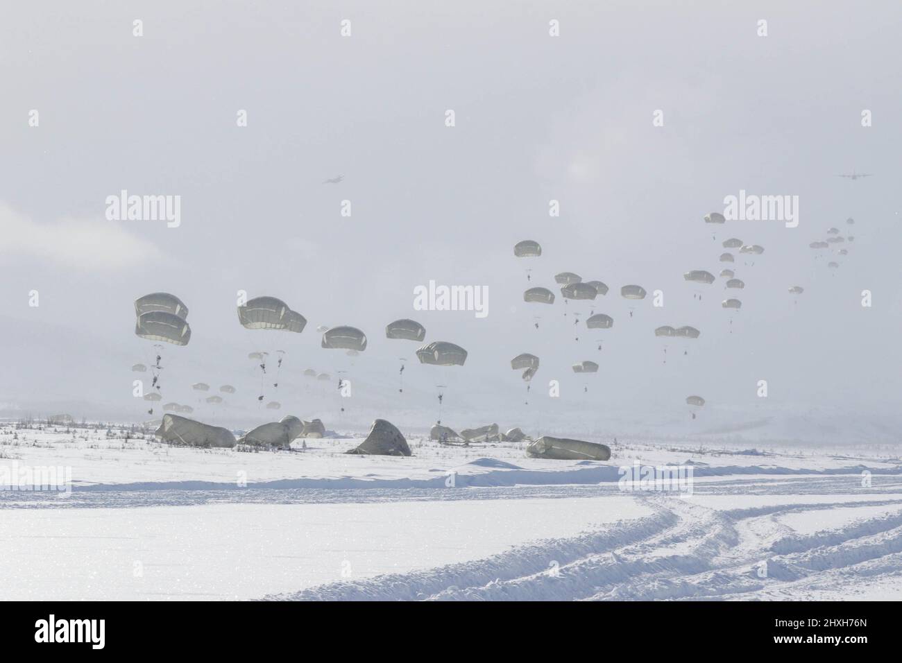 501st parachute infantry regiment hi-res stock photography and images ...