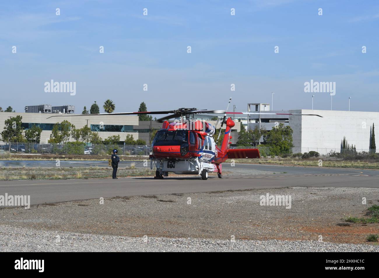 San Diego Fire-Rescue helicopter firefighter/paramedic supervises spool ...