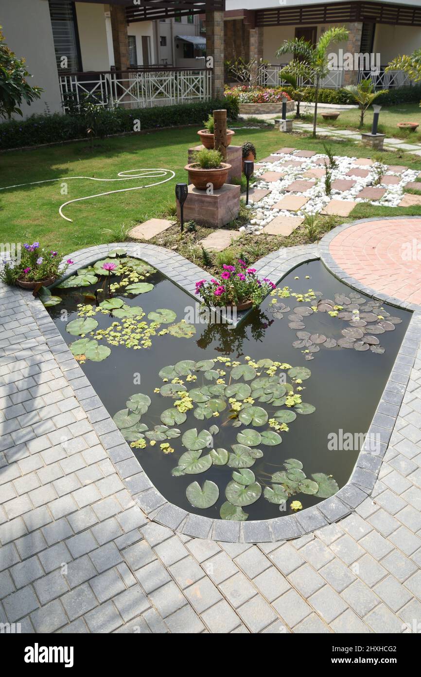 Garden of Nodi Teerae. The river side resort by the river Ganges ...