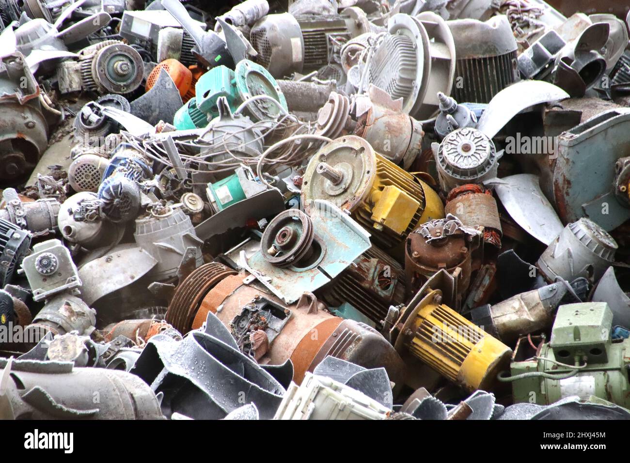 Metal scrap is collected for reuse Stock Photo - Alamy