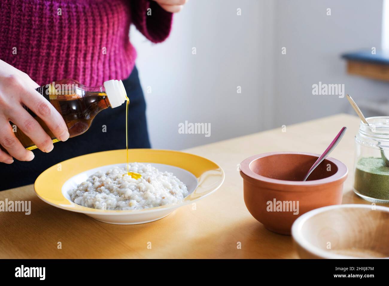 Oil field hands hi-res stock photography and images - Alamy