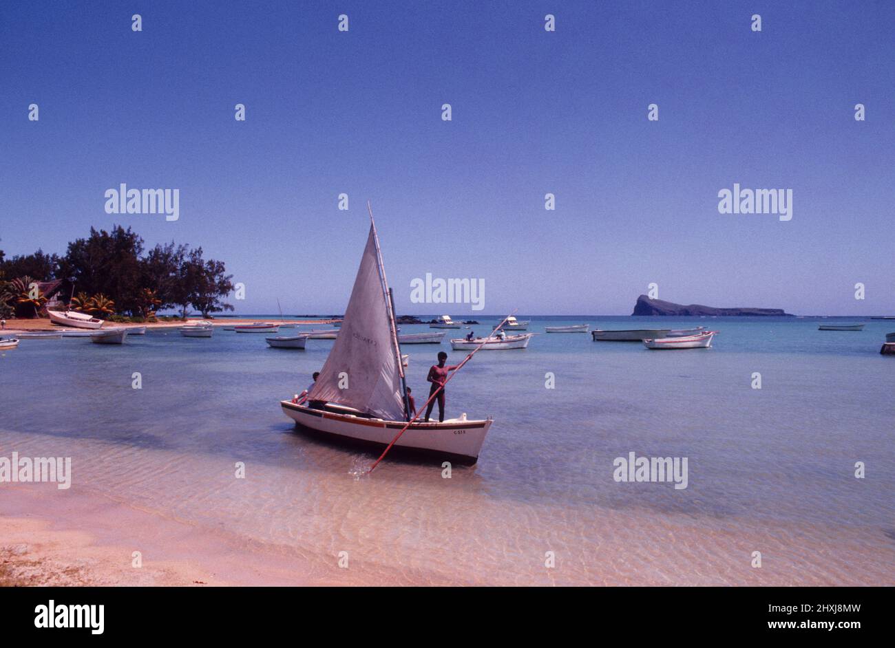 île paradisiaque hi-res stock photography and images - Alamy