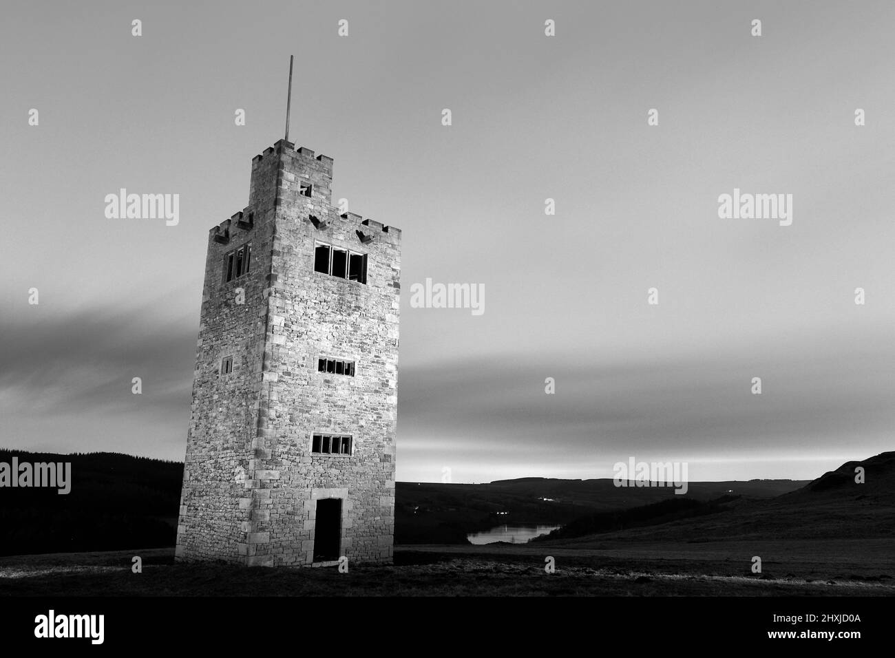 Landmarks of the peak district Black and White Stock Photos & Images ...