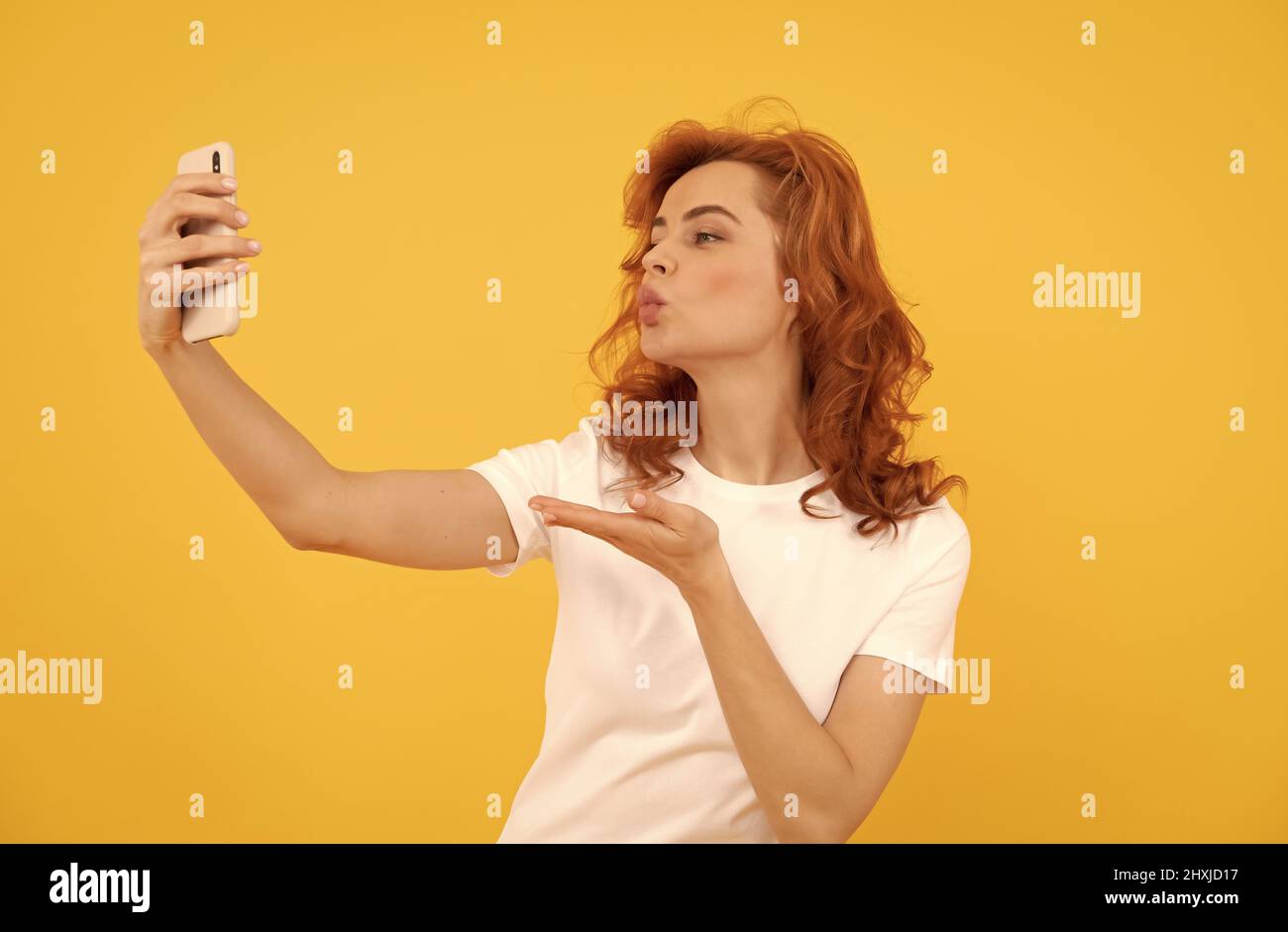 Hand kissing hi-res stock photography and images - Alamy