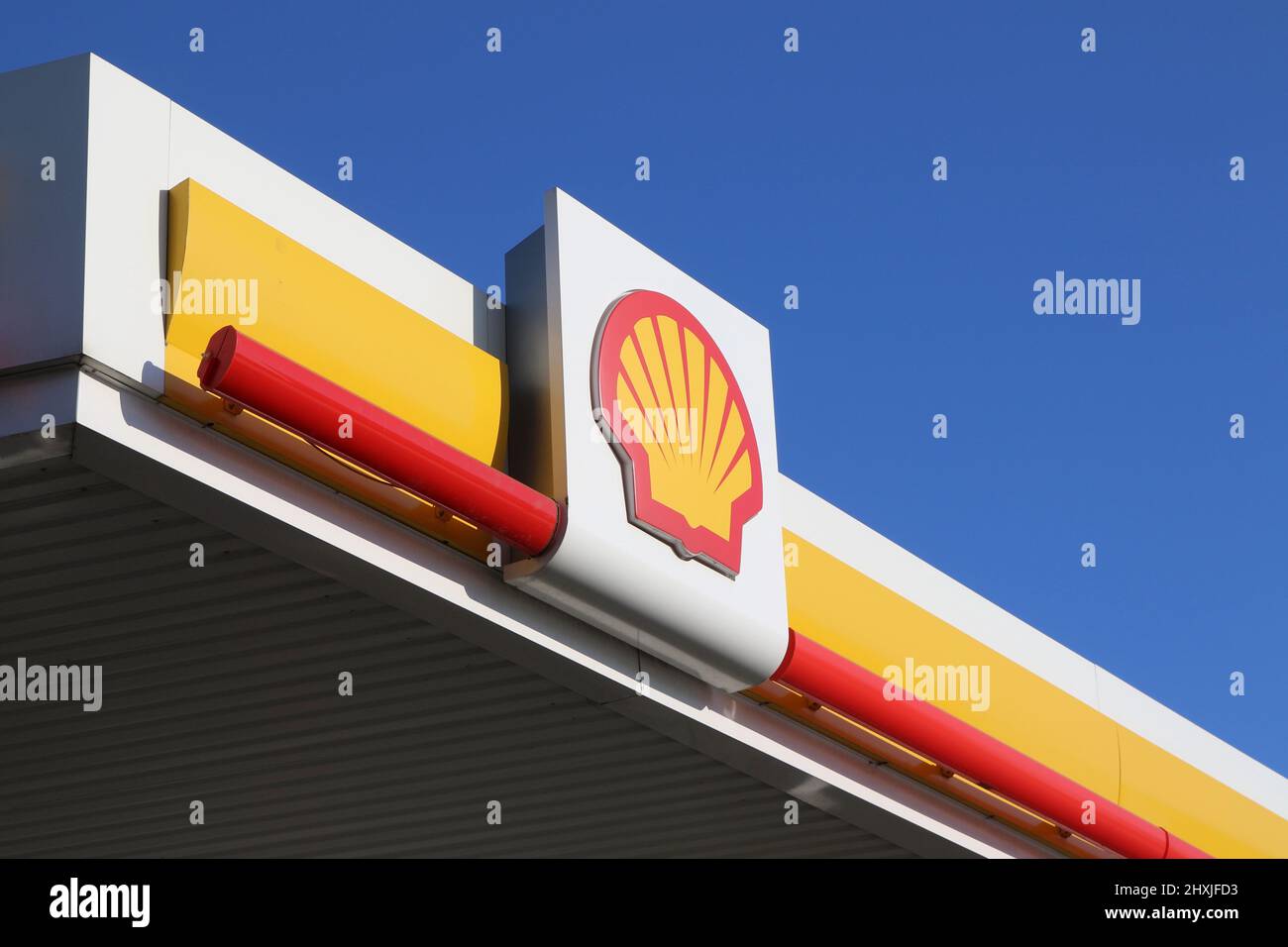 Shell logo seen outside a petrol station in St. Petersburg, Russia ...