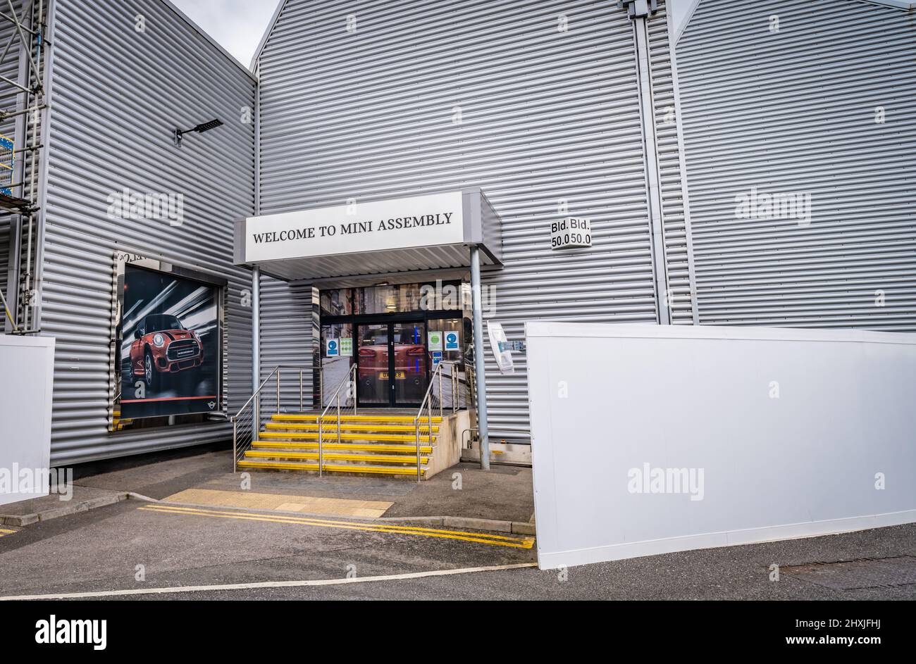 The Mini assembly plant at Cowley, Oxford, Oxfordshire Stock Photo - Alamy