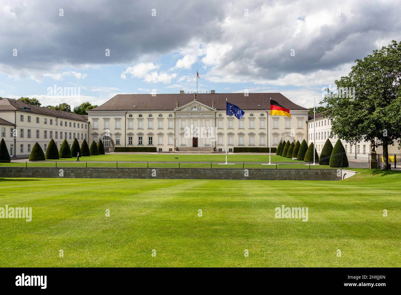 Bellevue palace berlin and exterior hi-res stock photography and images ...
