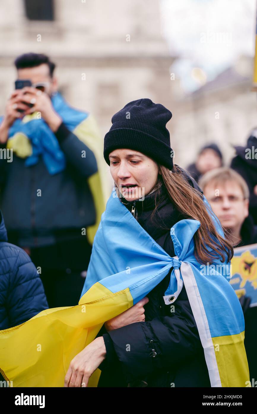 Parliament Square, London | UK - 2022.03.06: Ukrainian people protest ...