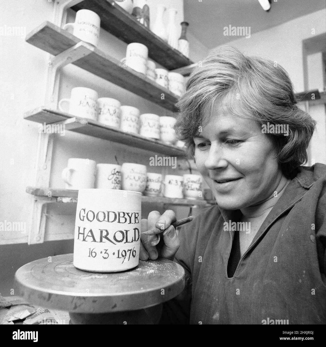 Potter Bridget Appleby seen here in here Crawford Street, Marylebone ...