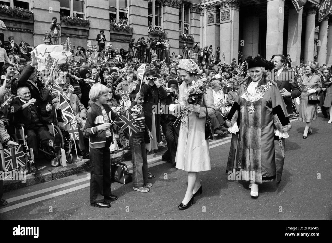 Queen Elizabeth II visiting Birmingham during her Silver Jubilee tour ...