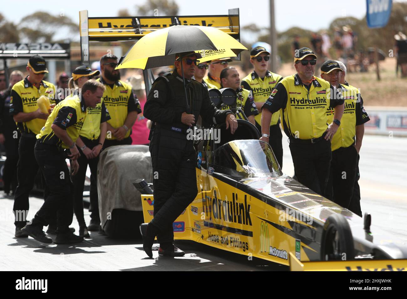 MILDURA, AUSTRALIA -MARCH 13 : Phil Read racing for Jim Read racing ...