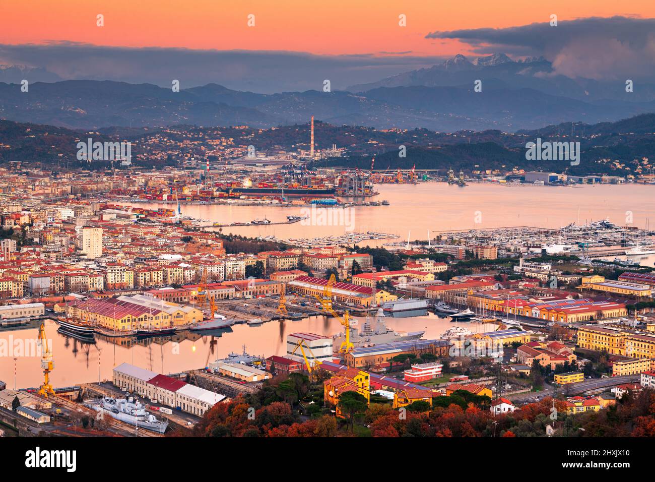 Harbor on the mediterranean hi-res stock photography and images - Alamy