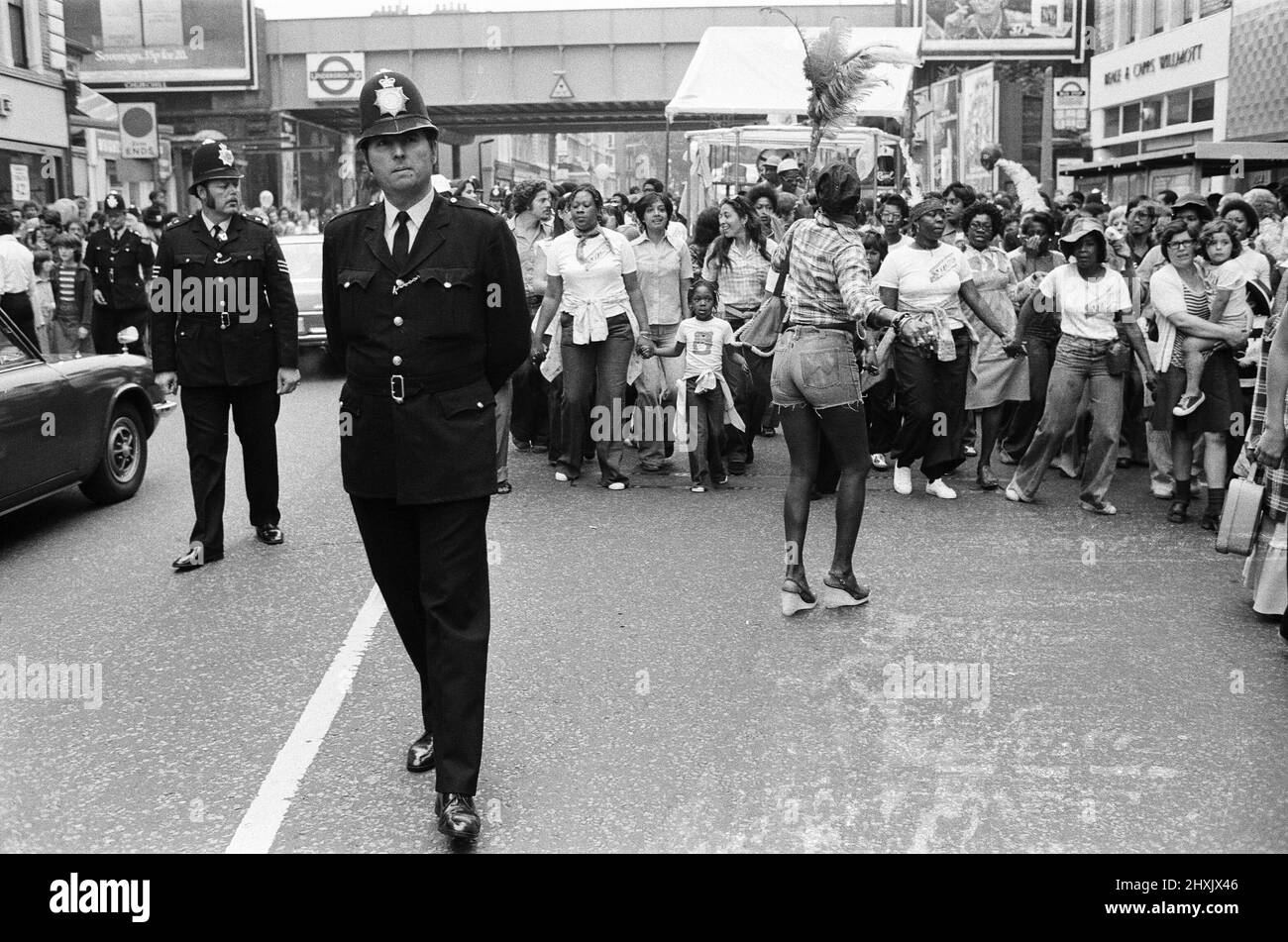 Atmosphere at the Notting Hill Carnival. 29th August 1976 Stock Photo ...