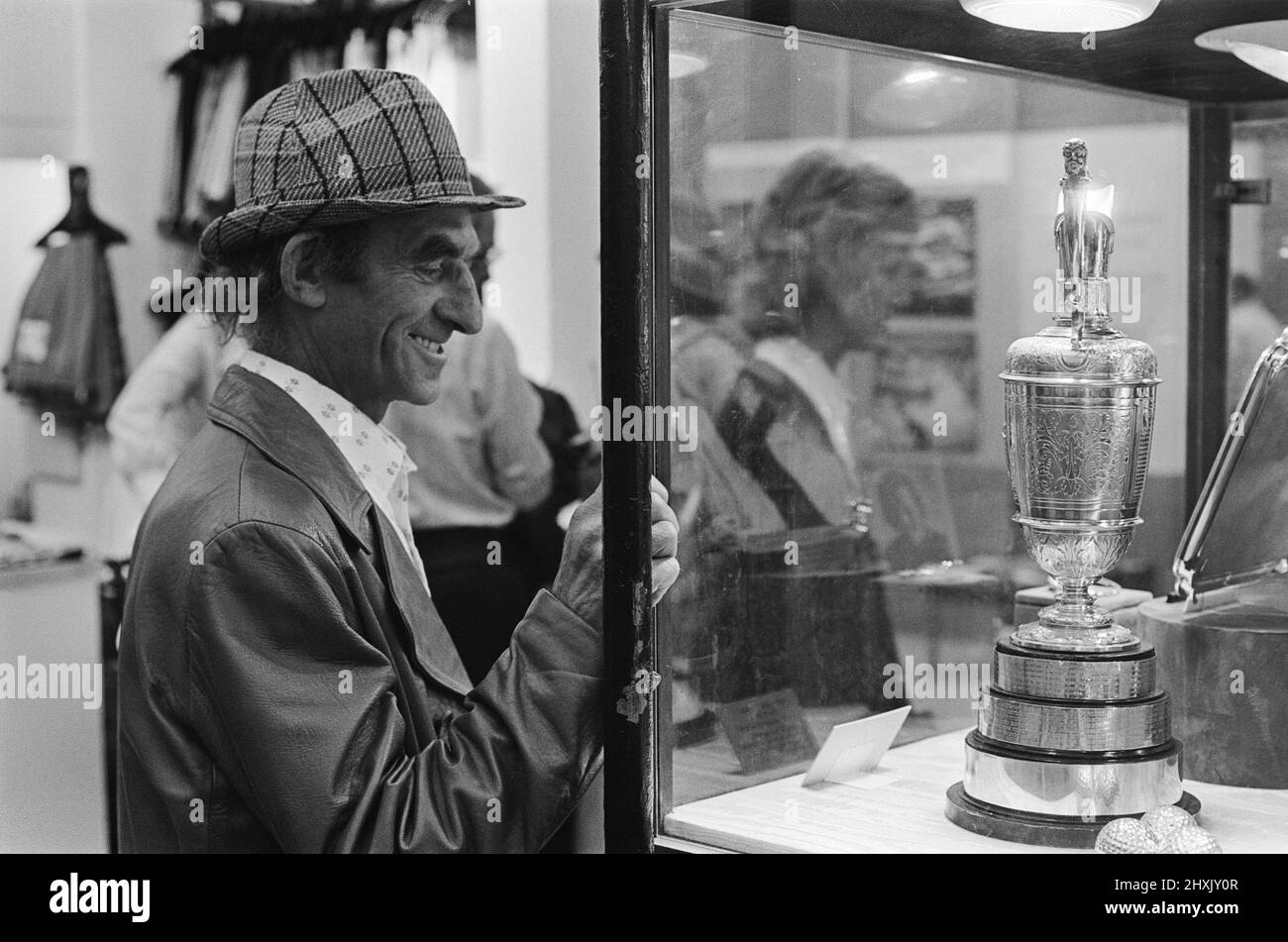 Maurice flitcroft hi-res stock photography and images - Alamy