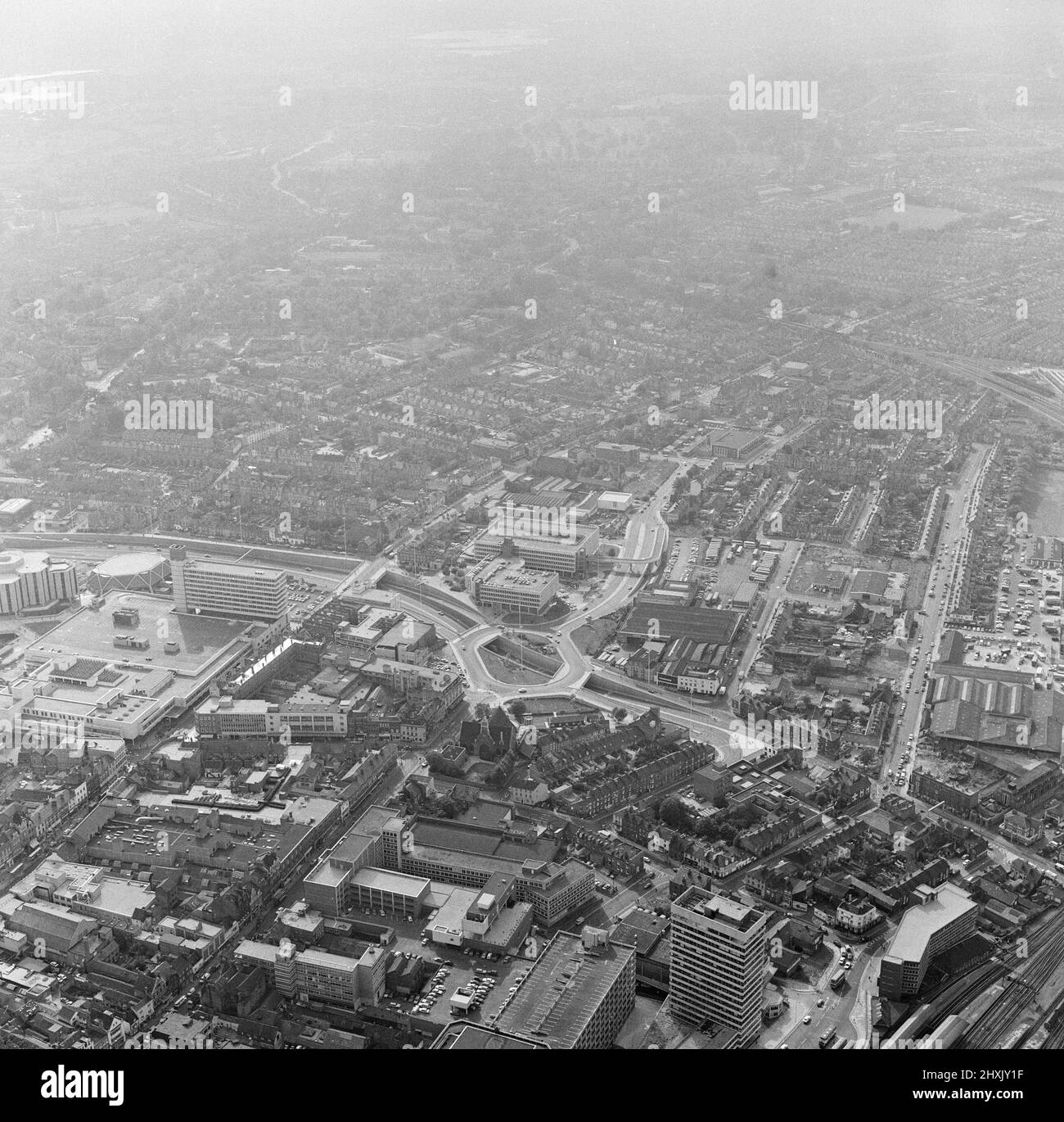 Aerial views of Reading, Berkshire. 26th October 1976 Stock Photo - Alamy