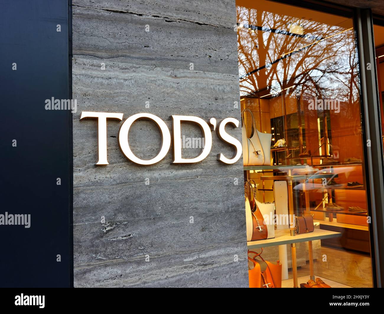 Tods logo hi-res stock photography and images - Alamy