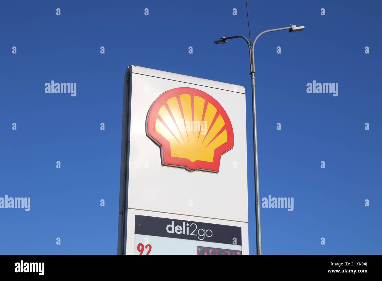 A shell logo seen at one of their petrol stations Stock Photo - Alamy