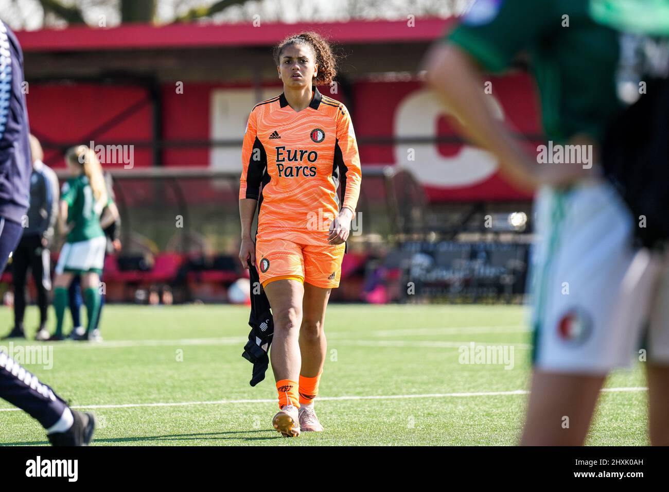Enschede - Goalkeeper Jacintha Weimar of Feyenoord V1 during the match ...