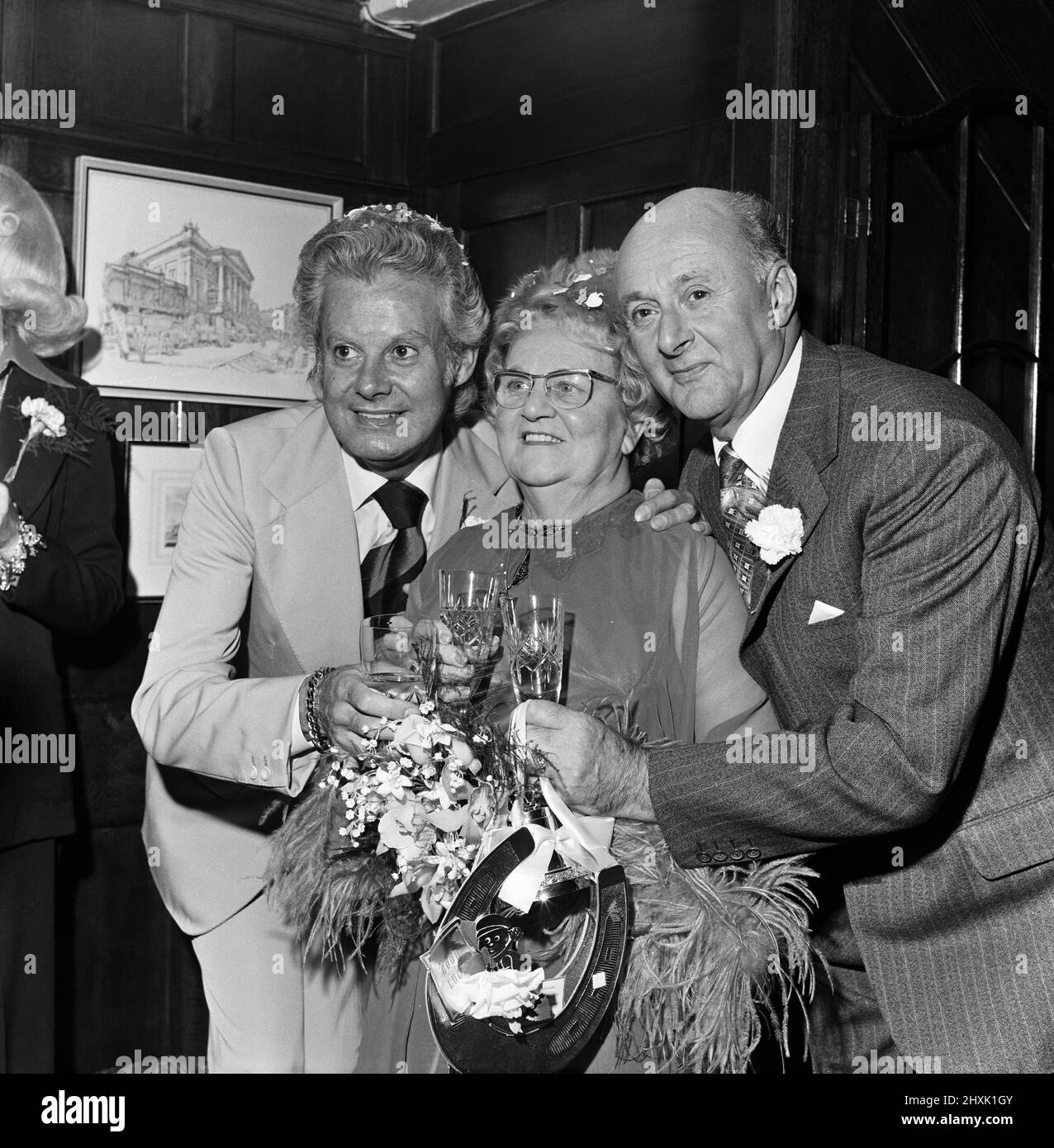 Actress Ann George marries Gordon Buckingham in Yarmouth Parish Church ...