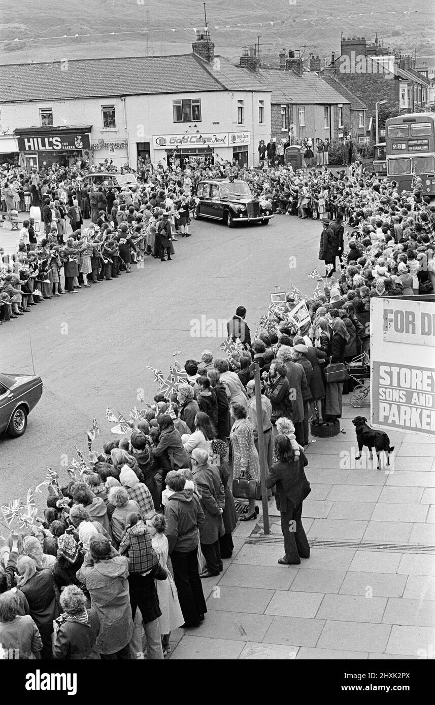 Royal silver jubilee tour 1977 hi-res stock photography and images - Alamy