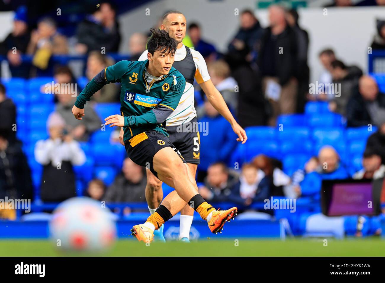 Hwang Hee-chan #26 of Wolverhampton Wanderers during the warm up for ...
