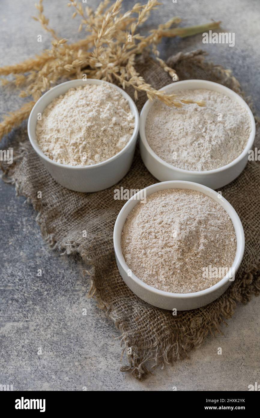 Food and baking ingredient. Wheat flour coarse from whole wheat grains ...