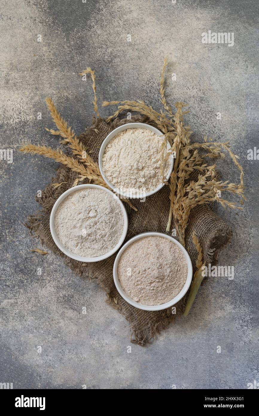 Food and baking ingredient. Wheat flour coarse from whole wheat grains ...