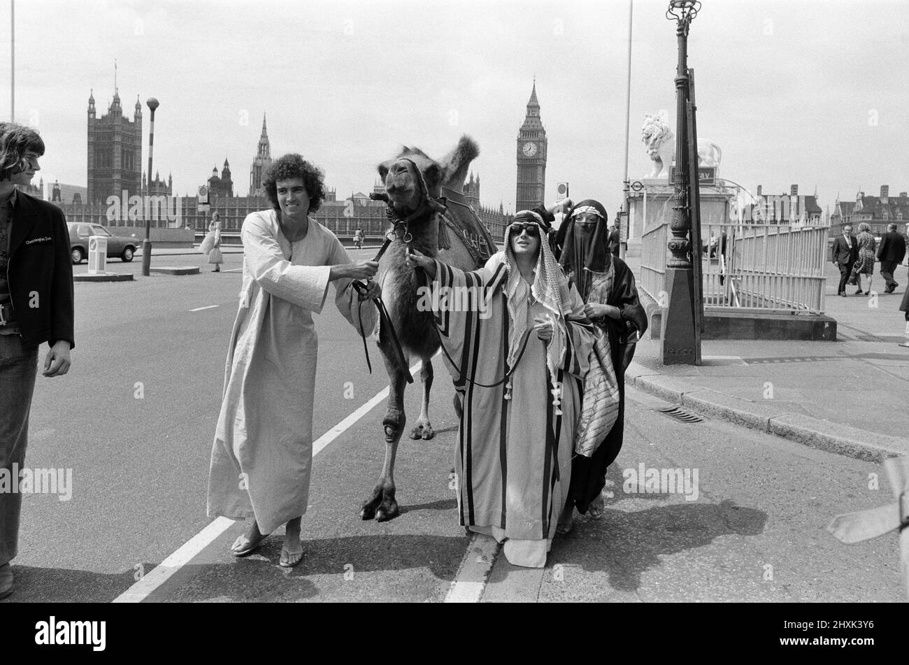 1970s tv presenters hi-res stock photography and images - Alamy