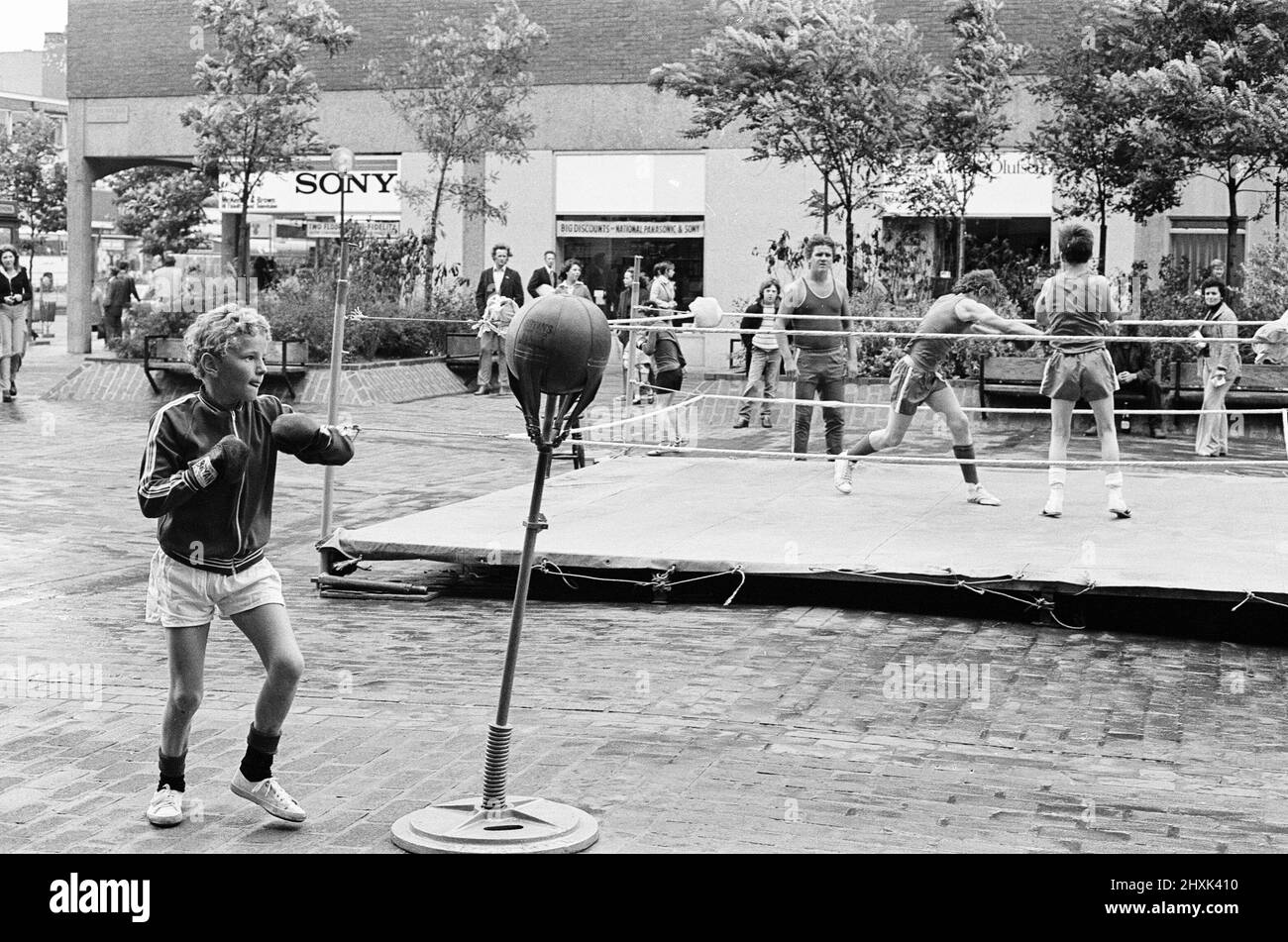 Children gym 1970s hi-res stock photography and images - Alamy