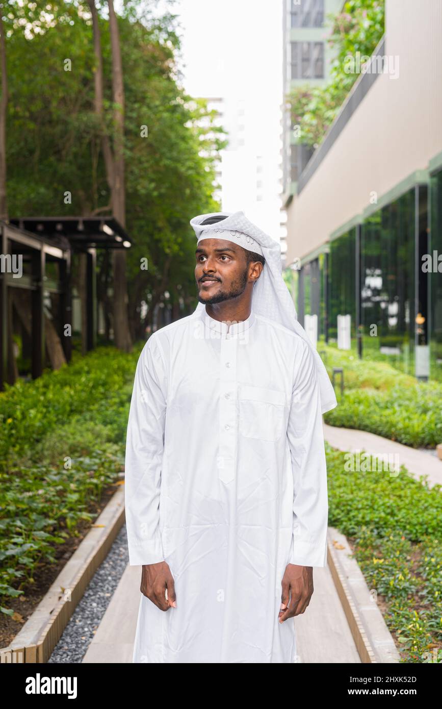Muslim man hi-res stock photography and images - Alamy