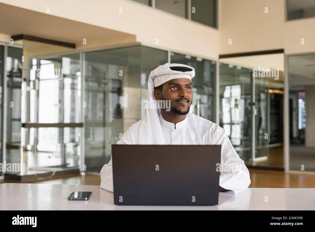 Man thinking computer ethnic hi-res stock photography and images - Alamy
