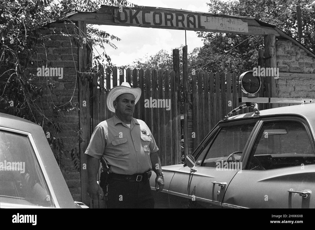 Wyatt brothers wyatt earp earp brothers hi-res stock photography and ...