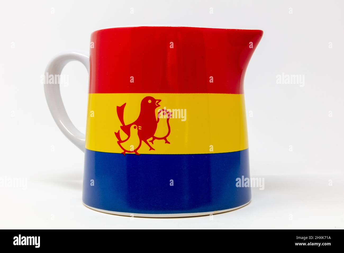 Birds original custard powder hi-res stock photography and images - Alamy