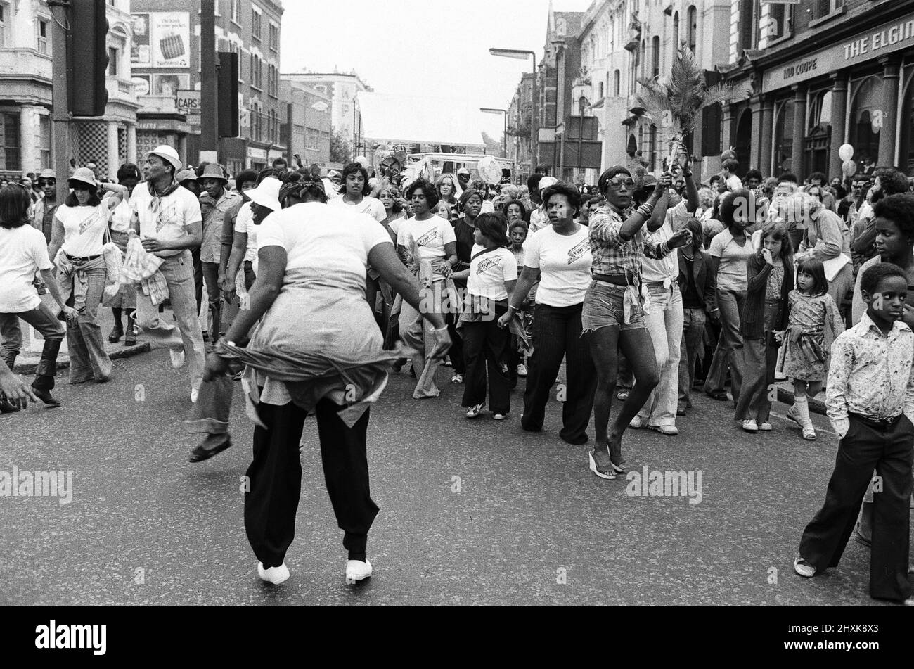 Atmosphere at the Notting Hill Carnival. 29th August 1976 Stock Photo ...