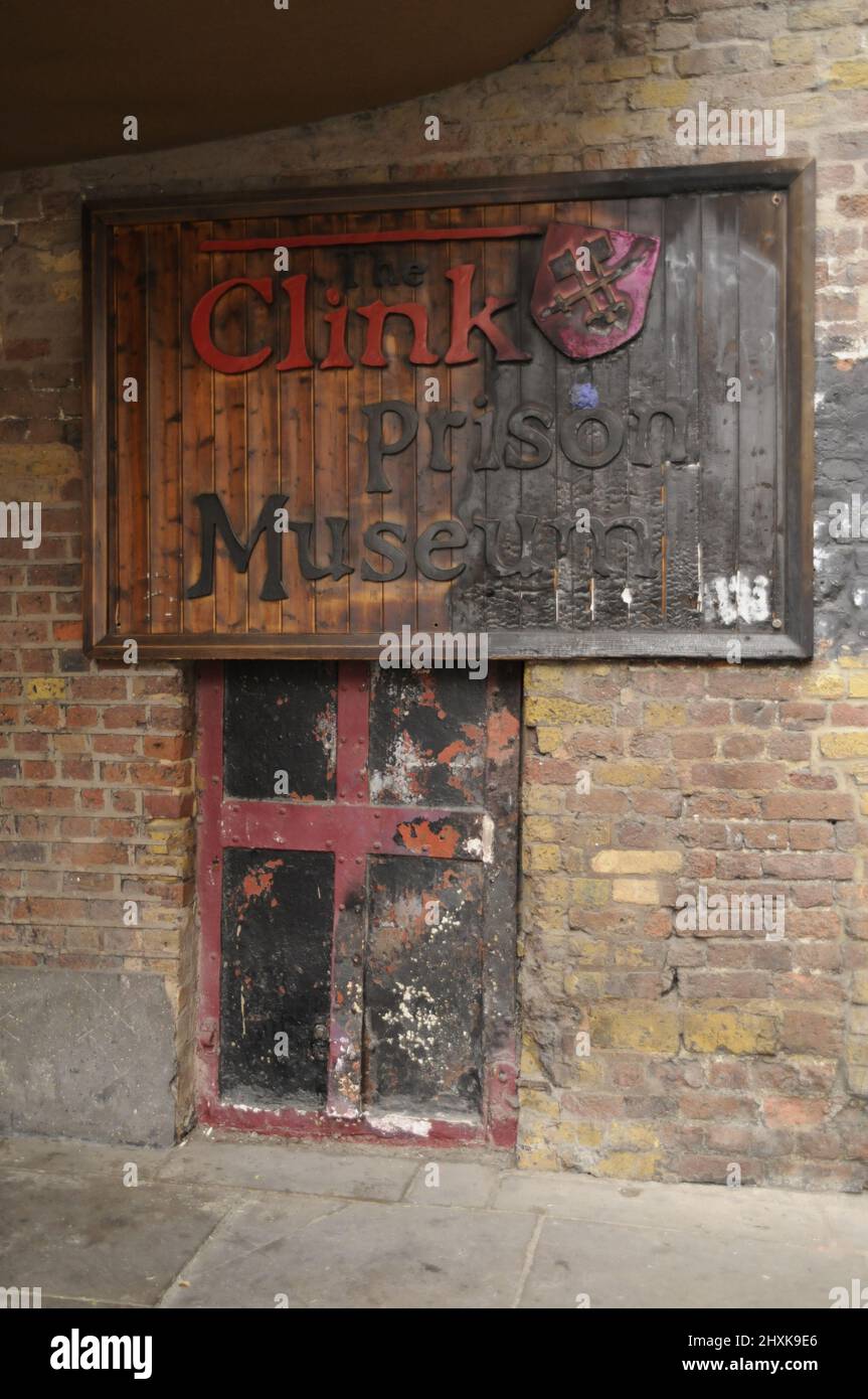 Jail cell in london hi-res stock photography and images - Alamy
