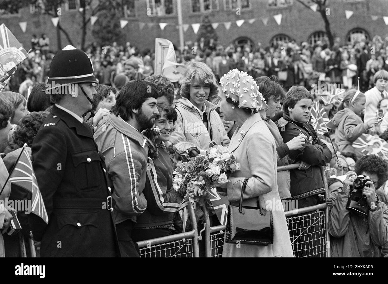 Queen elizabeth ii silver jubilee 1977 hi-res stock photography and ...