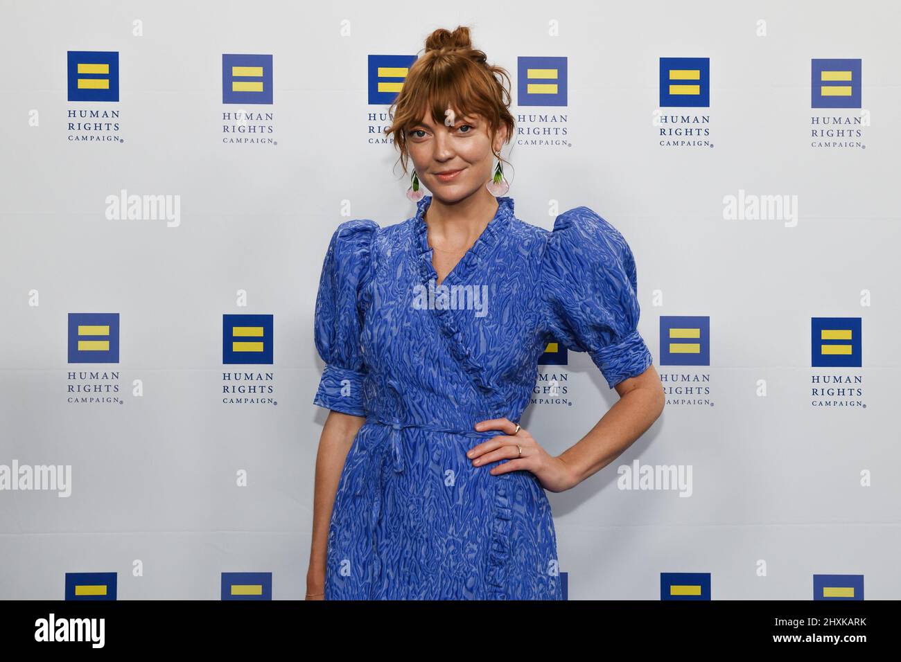 Emily Coutts arrives†at the Human Rights Campaign Hosts 2022 Los ...