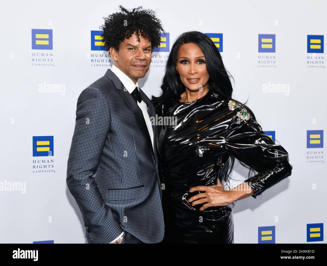 Aaron Walton & Beverly Johnson arrives at the†at the Human Rights ...