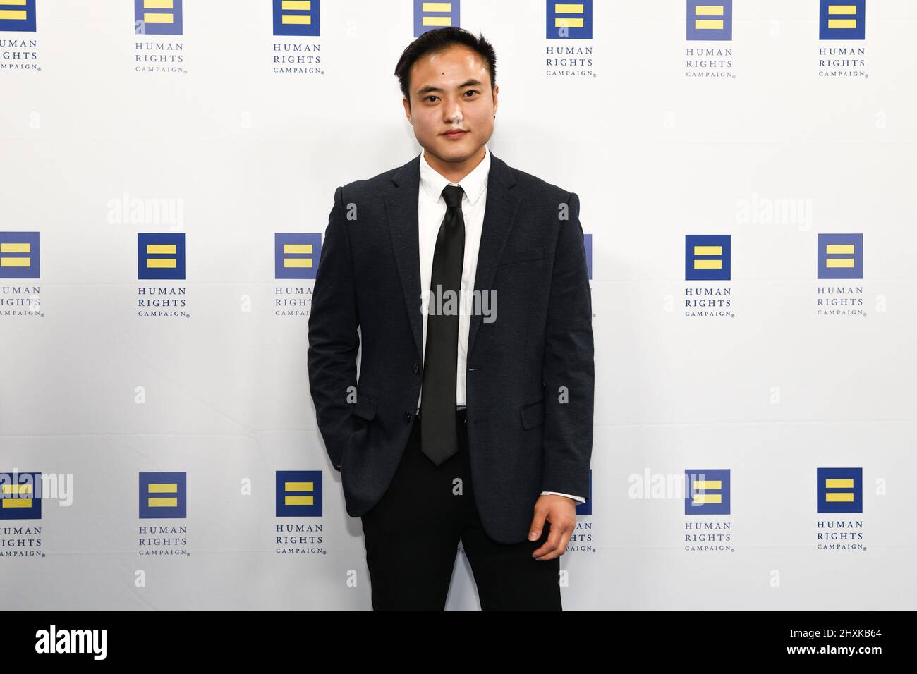 Leo Sheng arrives at the Human Rights Campaign Hosts 2022 Los Angeles ...