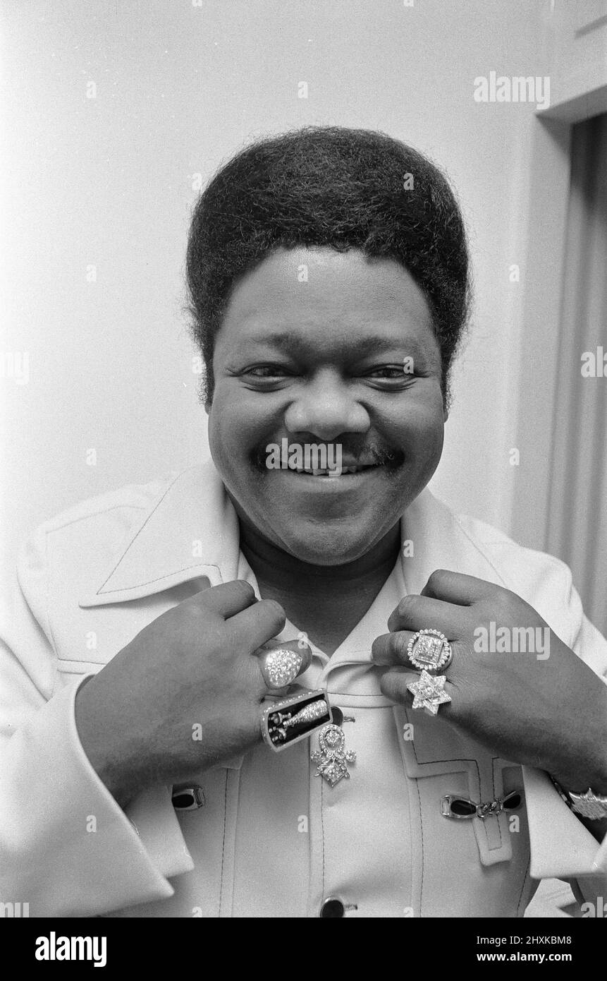 London hotel 1976 hi-res stock photography and images - Alamy