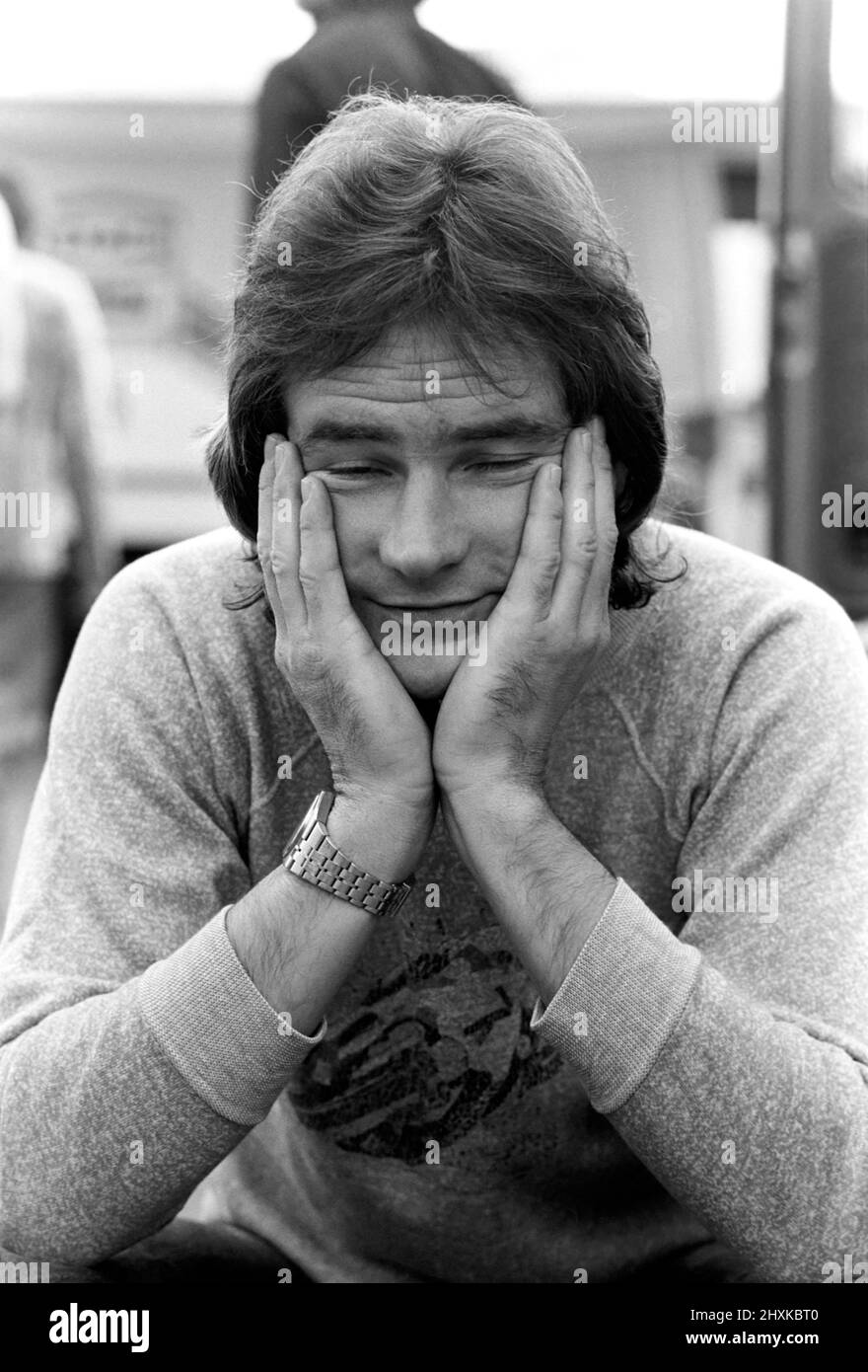 Barry Sheene looking tired. August 1977 Stock Photo - Alamy