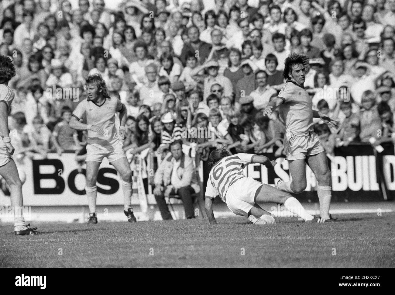 Action football qpr Black and White Stock Photos & Images - Alamy