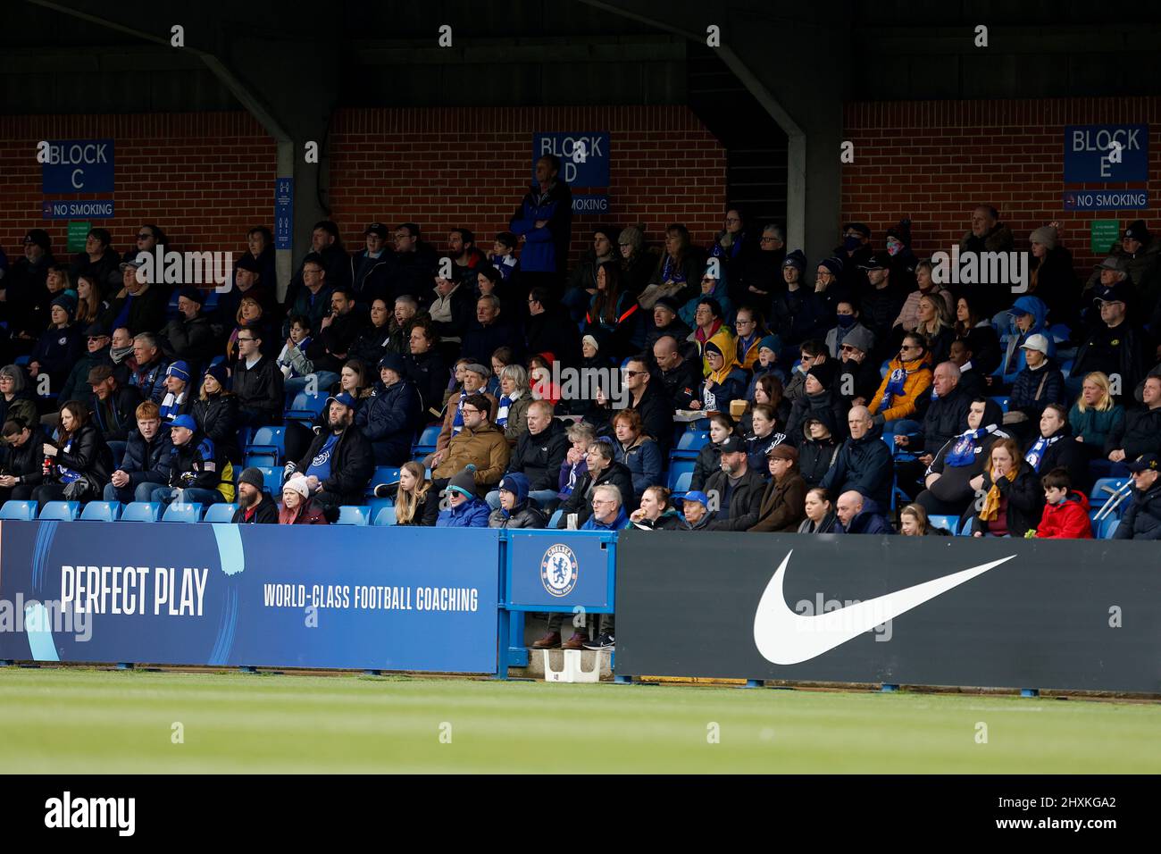 Sponsor board football hi-res stock photography and images - Alamy