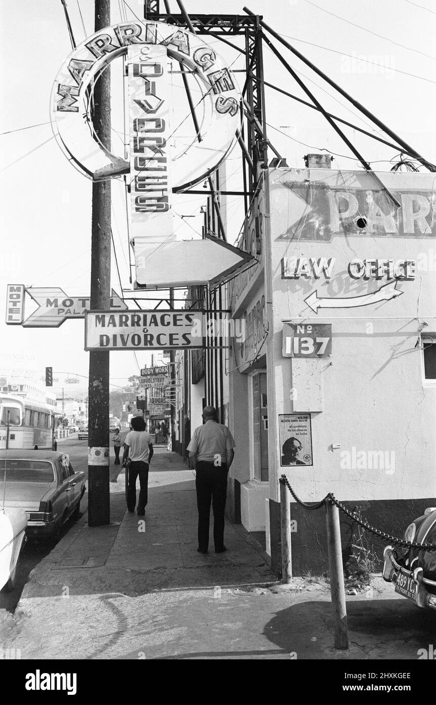 1970s street signs hi-res stock photography and images - Alamy