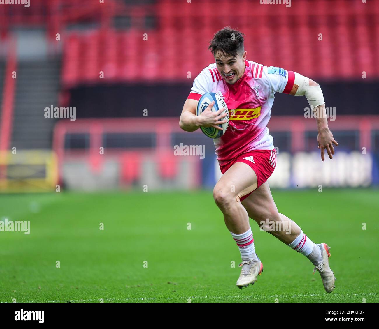 Cadan Murley of Harlequins Rugby, makes a break during the game in ...