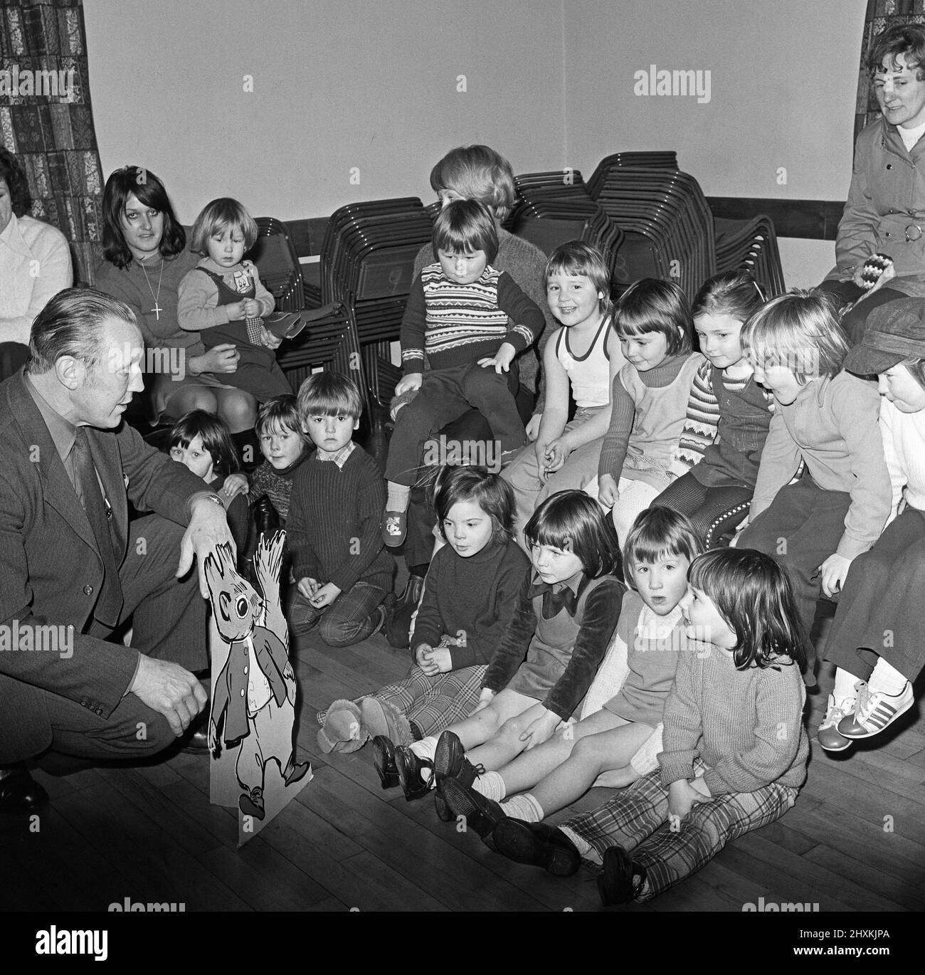 Tufty tufty fluffytail hi-res stock photography and images - Alamy