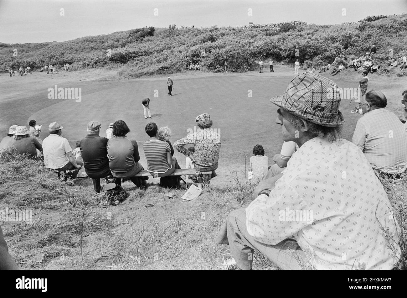 Royal gold club golf hi-res stock photography and images - Alamy