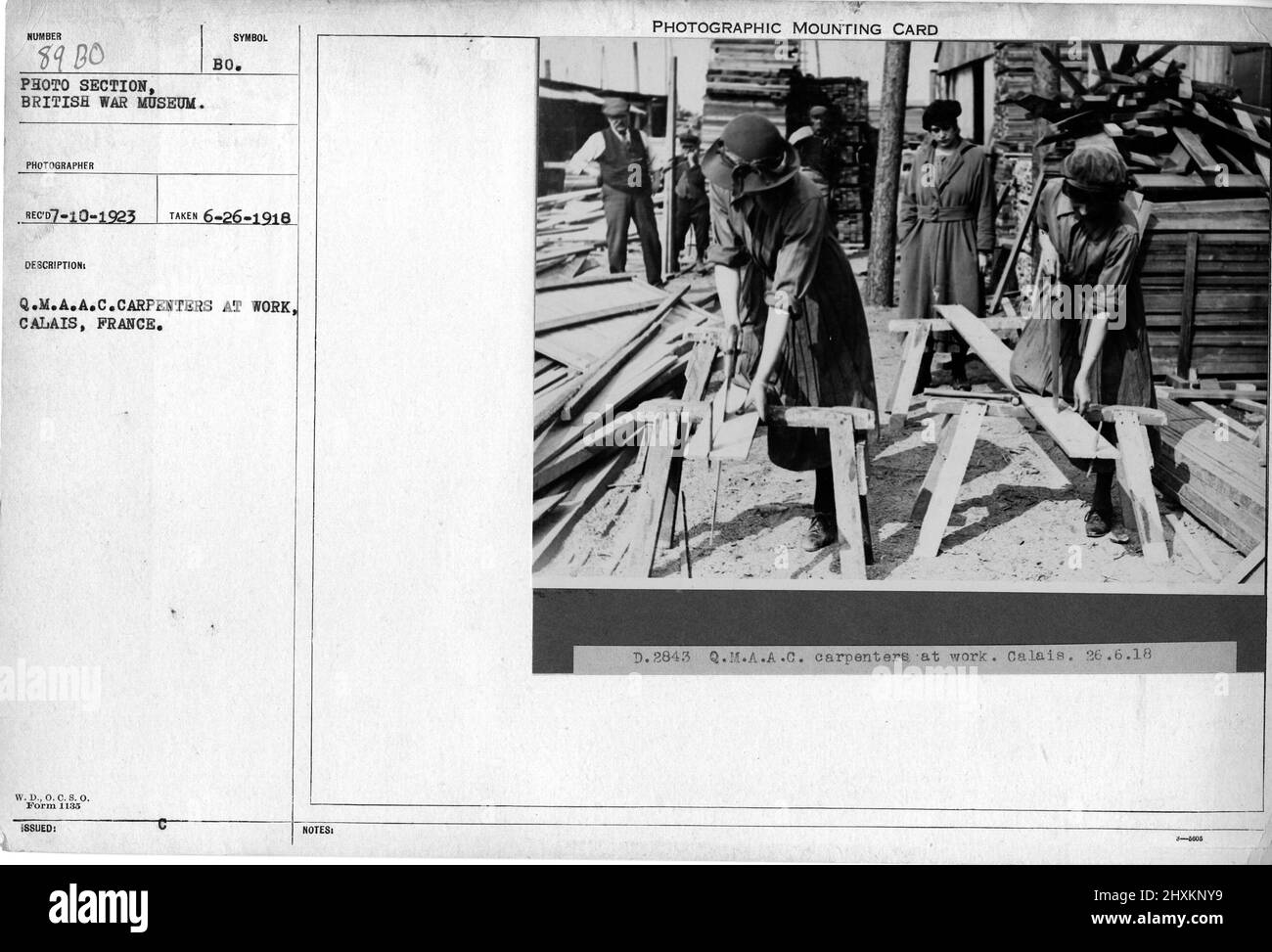 Carpenters during world war one hi-res stock photography and images - Alamy